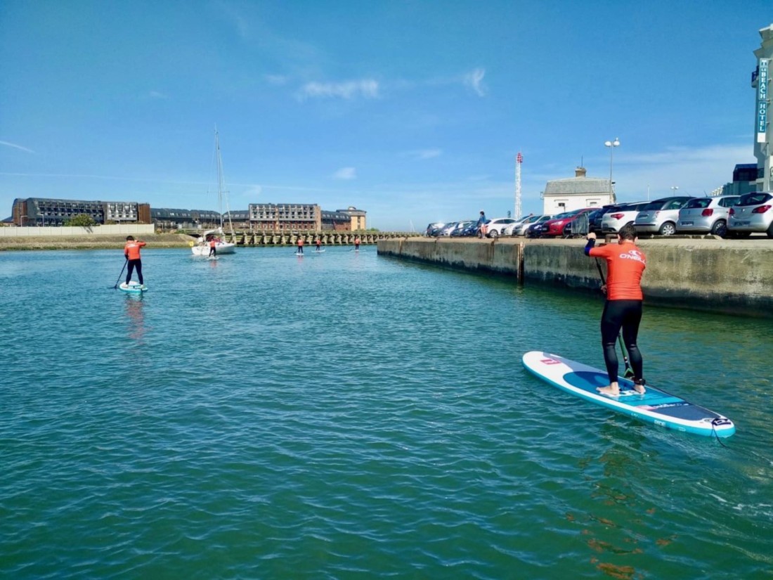 Balade en stand-up Paddle sur la Touques en Normandie - Domaine du Martinaa